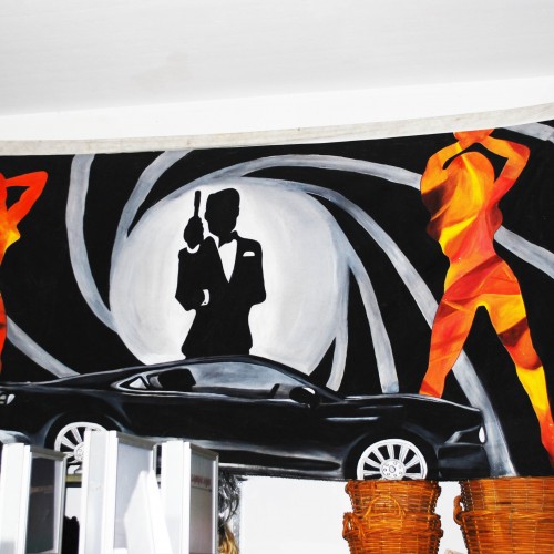 Movie Panel (Black & White / 1.8m (H)) - Theme Prop Hire