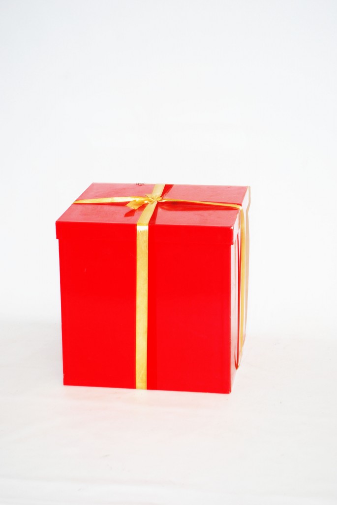 Present Box (Medium / 0.4m (H) x 0.4m (W)) - Theme Prop Hire