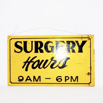 Surgery Sign (0.5m H x 0.86m W) - Theme Prop Hire